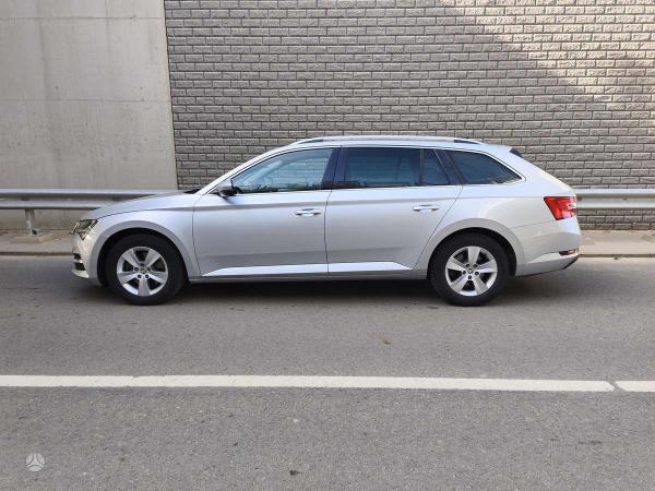 Grey Skoda SuperB 2023 in Kalvarija, with an engine capacity of 1.50 L and mileage of 127 thousand km for 18138 €, photo 3 on AUTOMOTO.COM.LV