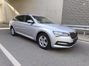 Grey Skoda SuperB 2023 in Kalvarija, with an engine capacity of 1.50 L and mileage of 127 thousand km for 18138 €, photo 7 on AUTOMOTO.COM.LV