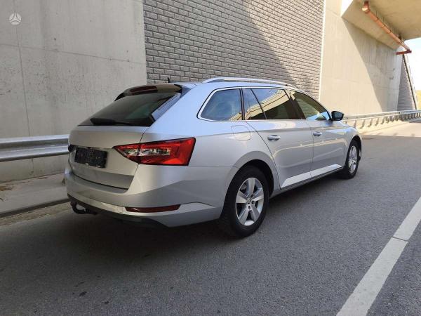 Grey Skoda SuperB 2023 in Kalvarija, with an engine capacity of 1.50 L and mileage of 127 thousand km for 18138 €, photo 9 on AUTOMOTO.COM.LV