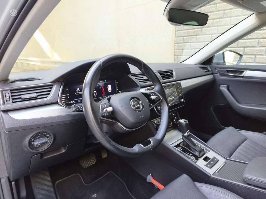 Grey Skoda SuperB 2023 in Kalvarija, with an engine capacity of 1.50 L and mileage of 127 thousand km for 18138 €, photo 15 on AUTOMOTO.COM.LV