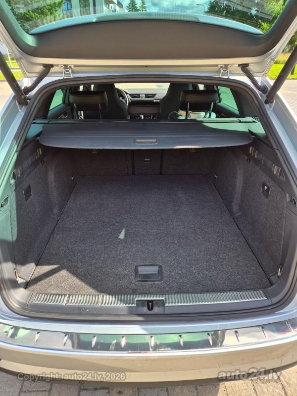 Grey Skoda SuperB 2023 in Tallinn, with an engine capacity of 2.00 L and mileage of 42 thousand km for 31900 €, photo 10 on AUTOMOTO.COM.LV