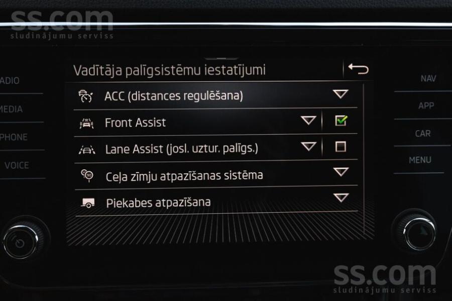 Grey Skoda SuperB 2023 in Ventspils, with an engine capacity of 2.00 L and mileage of 209 thousand km for 18350 €, photo 28 on AUTOMOTO.COM.LV