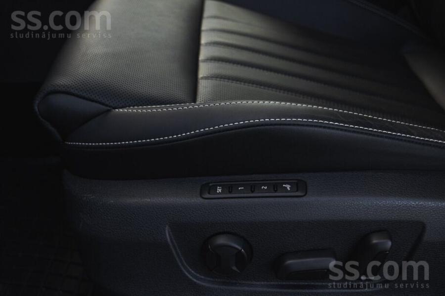 Grey Skoda SuperB 2023 in Ventspils, with an engine capacity of 2.00 L and mileage of 209 thousand km for 18350 €, photo 33 on AUTOMOTO.COM.LV