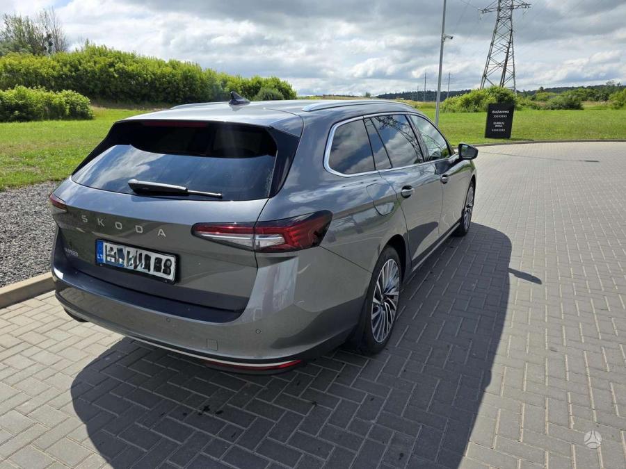 Grey Skoda SuperB 2024 in Kaunas, with an engine capacity of 1.97 L and mileage of 110 thousand km for 32500 €, photo 3 on AUTOMOTO.COM.LV