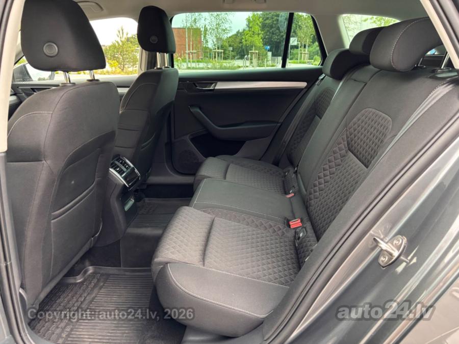 Pelēks Skoda SuperB 2024 Rīga, ar dzinēja tilpumu 1.50 L un nobraukumu 38 tūkst. km par 27500 €, foto 12 vietnē AUTOMOTO.COM.LV