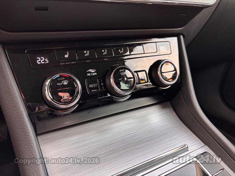 Pelēks Skoda SuperB 2024 Rīga, ar dzinēja tilpumu 1.50 L un nobraukumu 38 tūkst. km par 27500 €, foto 18 vietnē AUTOMOTO.COM.LV