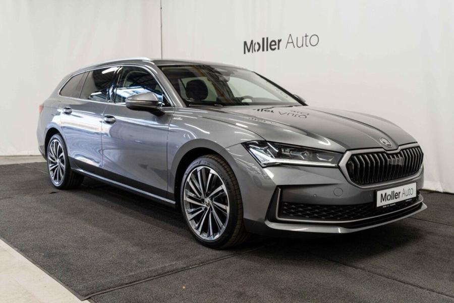 Grey Skoda SuperB 2024 in Tallinn, with an engine capacity of 2.00 L and mileage of 90 thousand km for 36900 €, photo 5 on AUTOMOTO.COM.LV