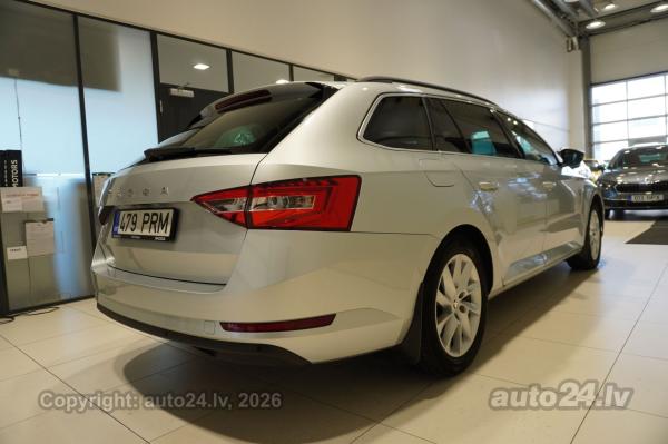 Grey Skoda SuperB 2024 in Tallinn, with an engine capacity of 1.50 L and mileage of 54 thousand km for 25500 €, photo 4 on AUTOMOTO.COM.LV