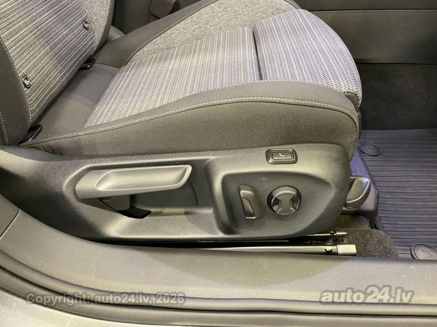 Pelēks Skoda SuperB 2024 Tallina, ar dzinēja tilpumu 1.50 L un nobraukumu 33 tūkst. km par 31990 €, foto 12 vietnē AUTOMOTO.COM.LV