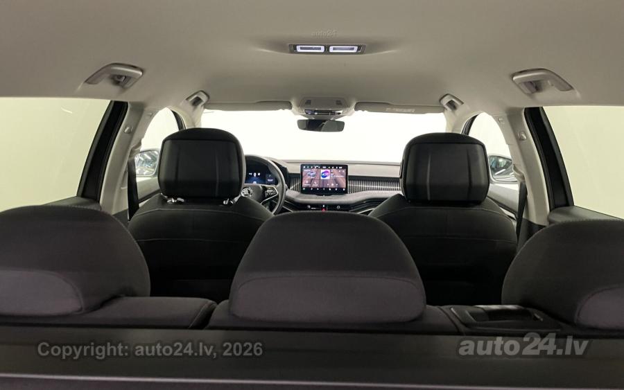 Pelēks Skoda SuperB 2024 Tallina, ar dzinēja tilpumu 1.50 L un nobraukumu 33 tūkst. km par 31990 €, foto 18 vietnē AUTOMOTO.COM.LV