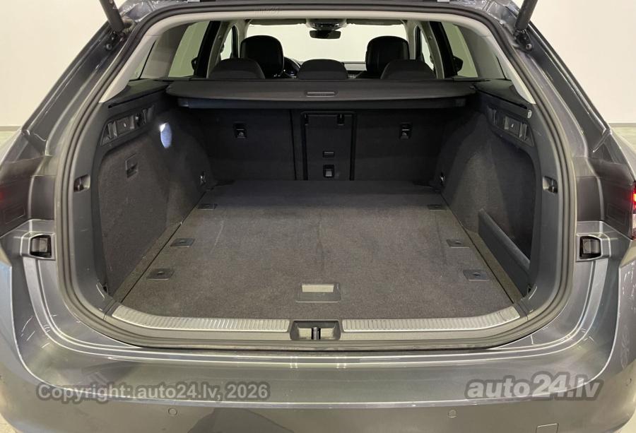 Pelēks Skoda SuperB 2024 Tallina, ar dzinēja tilpumu 1.50 L un nobraukumu 33 tūkst. km par 31990 €, foto 22 vietnē AUTOMOTO.COM.LV