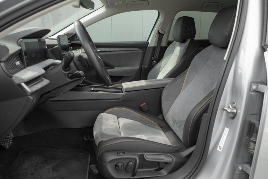 Grey Skoda SuperB 2025 in Vilnius, with an engine capacity of 1.50 L and mileage of 29 thousand km for 36500 €, photo 11 on AUTOMOTO.COM.LV