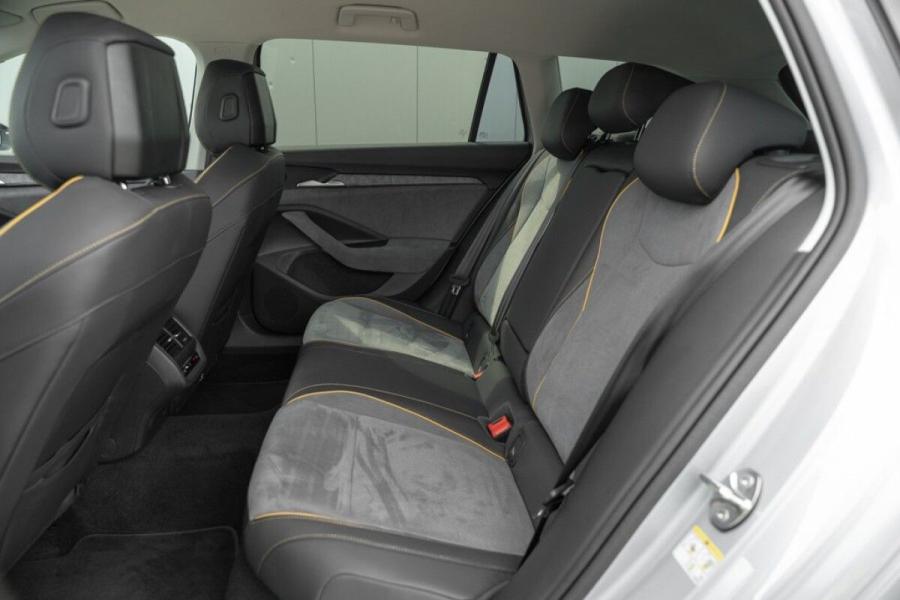 Grey Skoda SuperB 2025 in Vilnius, with an engine capacity of 1.50 L and mileage of 29 thousand km for 36500 €, photo 12 on AUTOMOTO.COM.LV