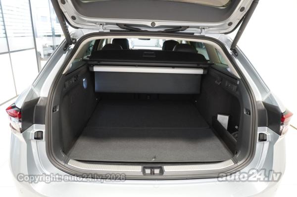 Pelēks Skoda SuperB 2025 Tallina, ar dzinēja tilpumu 1.50 L un nobraukumu 9 tūkst. km par 39900 €, foto 7 vietnē AUTOMOTO.COM.LV