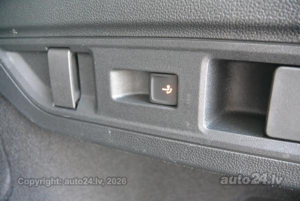 Grey Skoda SuperB 2025 in Tartu, with an engine capacity of 1.50 L and mileage of 62 thousand km for 36900 €, photo 6 on AUTOMOTO.COM.LV