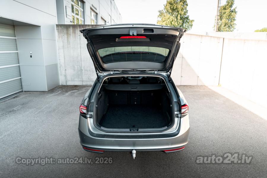Grey Skoda SuperB 2025 in Tartu, with an engine capacity of 1.50 L and mileage of 62 thousand km for 35900 €, photo 7 on AUTOMOTO.COM.LV