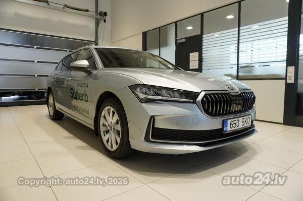 Grey Skoda SuperB 2026 in Tallinn, with an engine capacity of 1.50 L and mileage of 2 thousand km for 45900 €, photo 4 on AUTOMOTO.COM.LV
