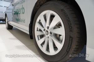 Pelēks Skoda SuperB 2026 Tallina, ar dzinēja tilpumu 1.50 L un nobraukumu 2 tūkst. km par 45900 €, foto 6 vietnē AUTOMOTO.COM.LV