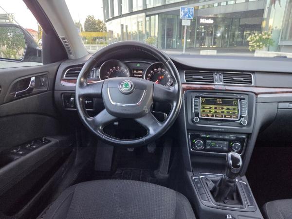 Skoda SuperB 2008 Viļņa, ar dzinēja tilpumu 2.00 L un nobraukumu 404 tūkst. km par 2300 €, foto 9 vietnē AUTOMOTO.COM.LV