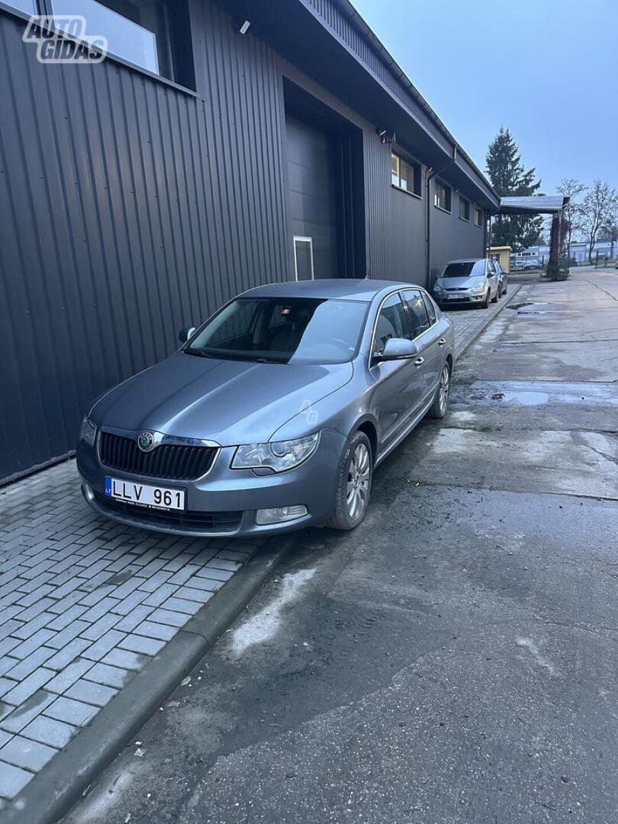 Skoda SuperB 2009 in Kaunas, with an engine capacity of 1.80 L and mileage of 200 thousand km for 2500 €, photo 1 on AUTOMOTO.COM.LV