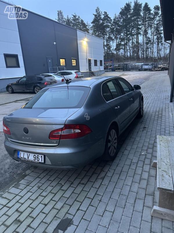 Skoda SuperB 2009 in Kaunas, with an engine capacity of 1.80 L and mileage of 200 thousand km for 2500 €, photo 4 on AUTOMOTO.COM.LV