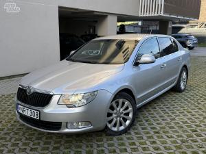 Skoda SuperB 2009 in Vilnius, with an engine capacity of 2.00 L and mileage of 294 thousand km for 3600 €, photo  on AUTOMOTO.COM.LV