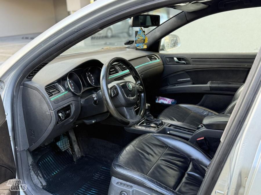 Skoda SuperB 2009 in Vilnius, with an engine capacity of 2.00 L and mileage of 294 thousand km for 3600 €, photo 8 on AUTOMOTO.COM.LV