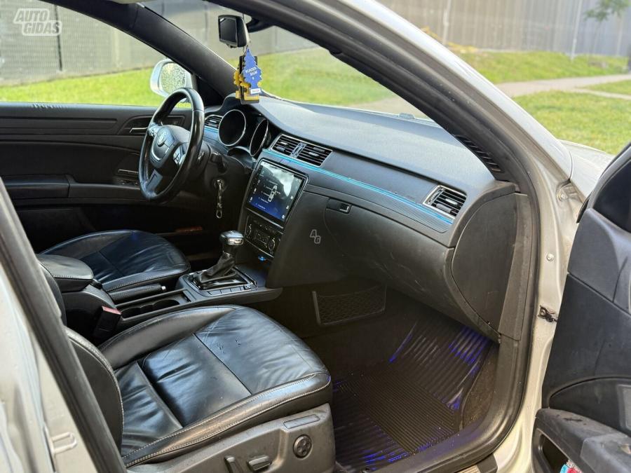 Skoda SuperB 2009 in Vilnius, with an engine capacity of 2.00 L and mileage of 294 thousand km for 3600 €, photo 12 on AUTOMOTO.COM.LV