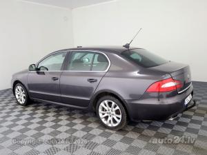 Skoda SuperB 2009 in Tallinn, with an engine capacity of 2.00 L and mileage of 389 thousand km for 1999 €, photo 5 on AUTOMOTO.COM.LV