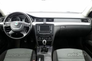 Skoda SuperB 2009 in Tallinn, with an engine capacity of 2.00 L and mileage of 389 thousand km for 1999 €, photo 6 on AUTOMOTO.COM.LV