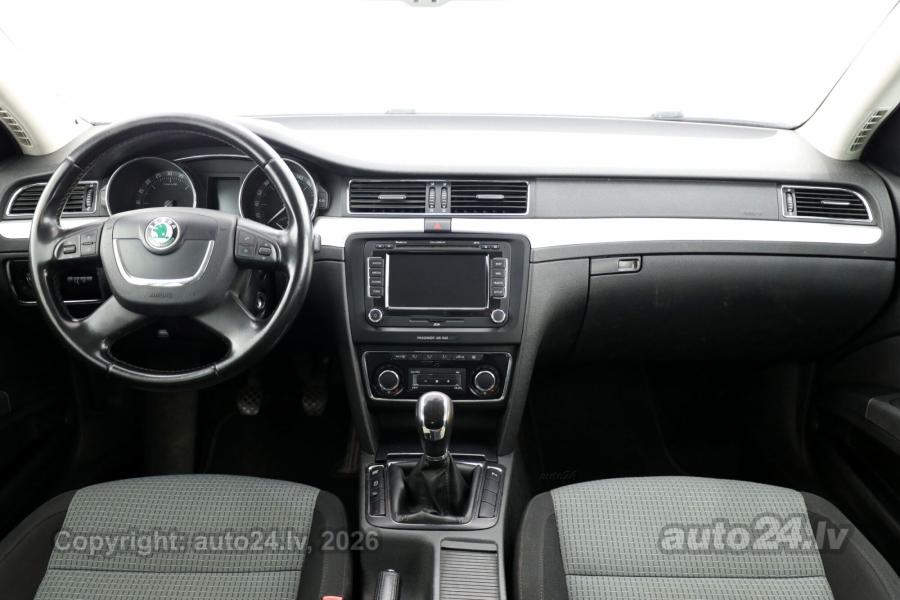 Skoda SuperB 2009 in Tallinn, with an engine capacity of 2.00 L and mileage of 389 thousand km for 1999 €, photo 6 on AUTOMOTO.COM.LV