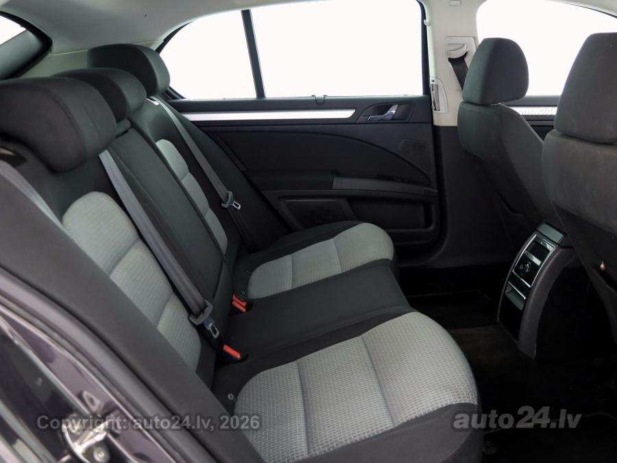Skoda SuperB 2009 in Tallinn, with an engine capacity of 2.00 L and mileage of 389 thousand km for 1999 €, photo 8 on AUTOMOTO.COM.LV