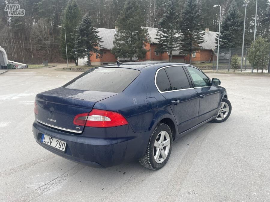 Skoda SuperB 2010 Kauņa, ar dzinēja tilpumu 2.00 L un nobraukumu 350 tūkst. km par 3200 €, foto 3 vietnē AUTOMOTO.COM.LV