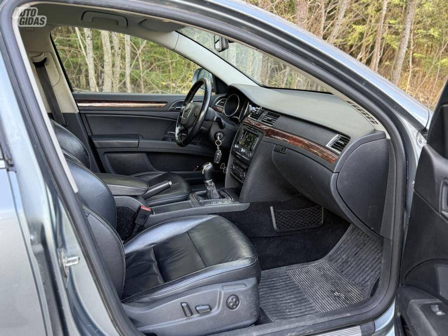 Skoda SuperB 2010 in Vilnius, with an engine capacity of 2.00 L and mileage of 400 thousand km for 3200 €, photo 8 on AUTOMOTO.COM.LV