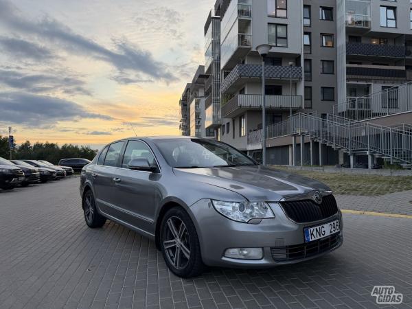 Skoda SuperB 2010 in Vilnius, with an engine capacity of 2.00 L and mileage of 396 thousand km for 3000 €, photo 1 on AUTOMOTO.COM.LV