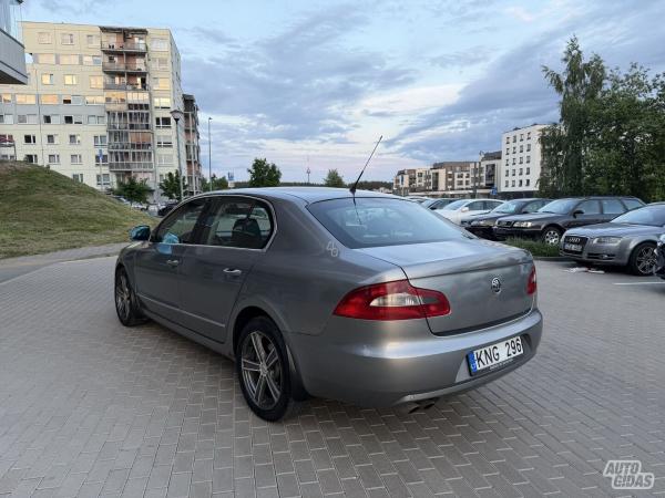 Skoda SuperB 2010 in Vilnius, with an engine capacity of 2.00 L and mileage of 396 thousand km for 3000 €, photo 5 on AUTOMOTO.COM.LV