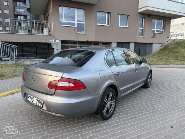 Skoda SuperB 2010 in Vilnius, with an engine capacity of 2.00 L and mileage of 396 thousand km for 3000 €, photo 7 on AUTOMOTO.COM.LV