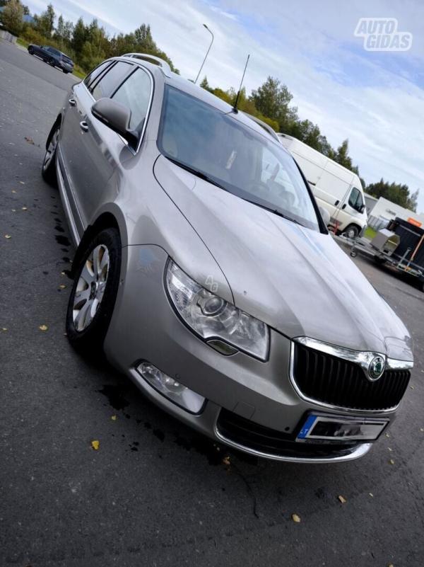 Skoda SuperB 2010 in Vilnius, with an engine capacity of 2.00 L and mileage of 408 thousand km for 2800 €, photo 4 on AUTOMOTO.COM.LV