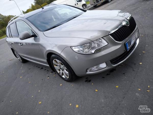 Skoda SuperB 2010 in Vilnius, with an engine capacity of 2.00 L and mileage of 408 thousand km for 2800 €, photo 6 on AUTOMOTO.COM.LV