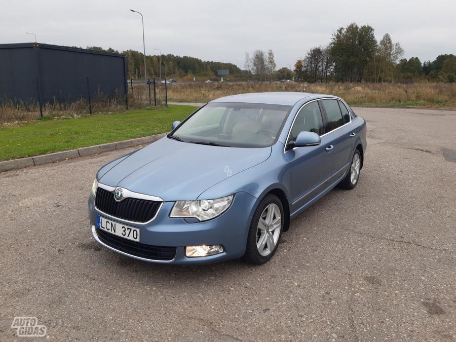 Skoda SuperB 2010 in Kaunas, with an engine capacity of 2.00 L and mileage of 300 thousand km for 2300 €, photo 4 on AUTOMOTO.COM.LV