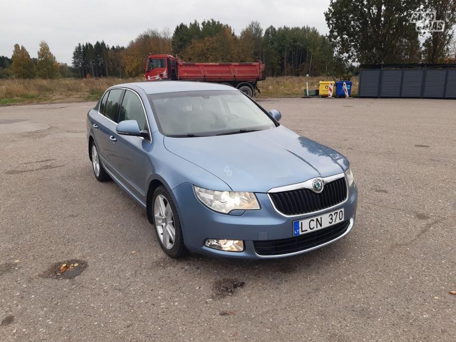 Skoda SuperB 2010 in Kaunas, with an engine capacity of 2.00 L and mileage of 300 thousand km for 2300 €, photo 6 on AUTOMOTO.COM.LV