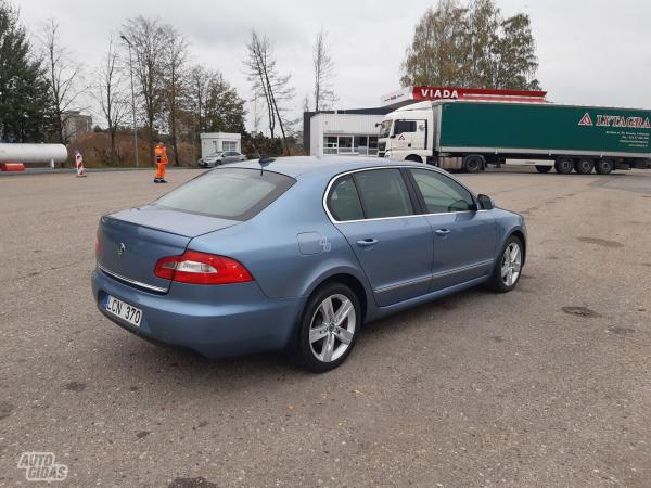 Skoda SuperB 2010 in Kaunas on AUTOMOTO.COM.LV Skoda SuperB 2010 in Kaunas, with an engine capacity of 2.00 L and mileage of 300 thousand km for 2300 €, photo 10 on AUTOMOTO.COM.LV