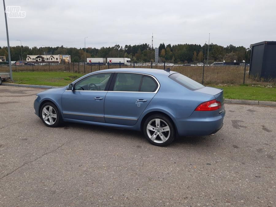 Skoda SuperB 2010 in Kaunas, with an engine capacity of 2.00 L and mileage of 300 thousand km for 2300 €, photo 15 on AUTOMOTO.COM.LV