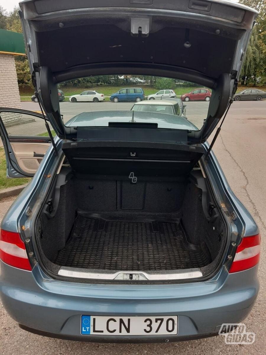 Skoda SuperB 2010 in Kaunas, with an engine capacity of 2.00 L and mileage of 300 thousand km for 2300 €, photo 25 on AUTOMOTO.COM.LV