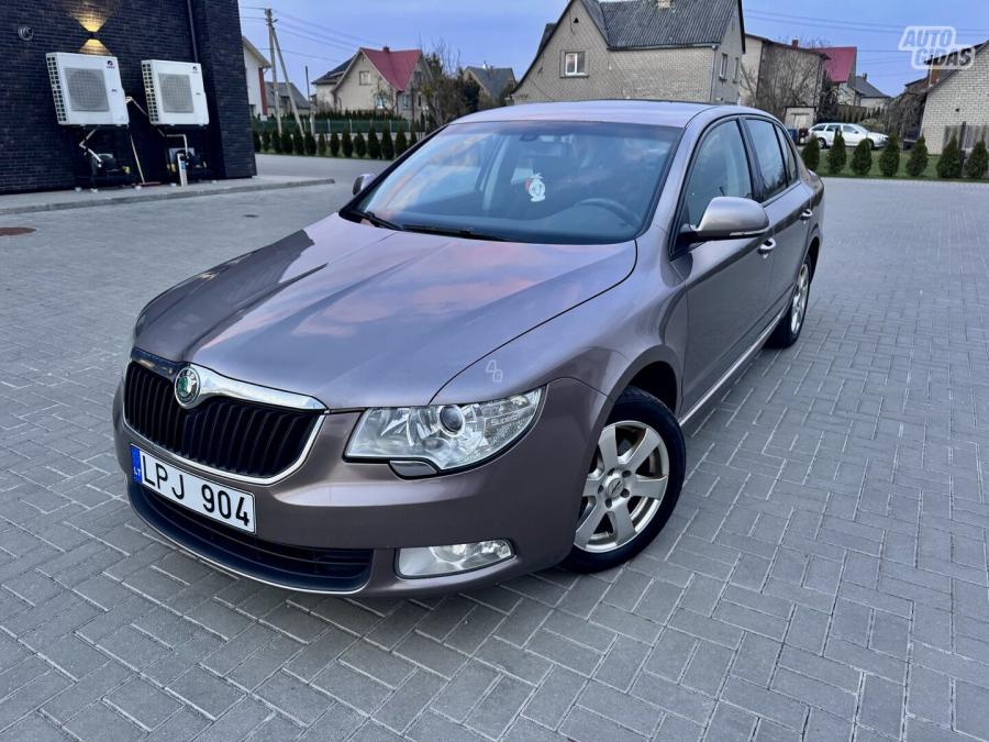 Skoda SuperB 2011 in Kaunas, with an engine capacity of 2.00 L and mileage of 301 thousand km for 3300 €, photo 1 on AUTOMOTO.COM.LV