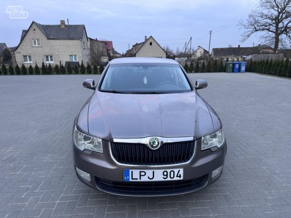 Skoda SuperB 2011 Kauņa, ar dzinēja tilpumu 2.00 L un nobraukumu 301 tūkst. km par 3300 €, foto 5 vietnē AUTOMOTO.COM.LV