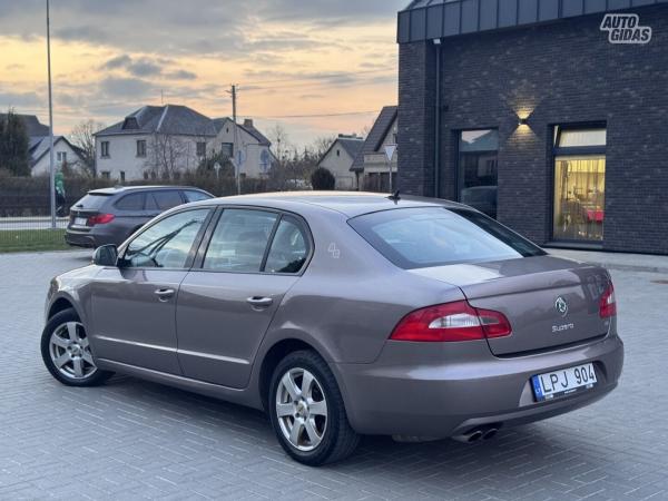 Skoda SuperB 2011 Kauņa, ar dzinēja tilpumu 2.00 L un nobraukumu 301 tūkst. km par 3300 €, foto 7 vietnē AUTOMOTO.COM.LV