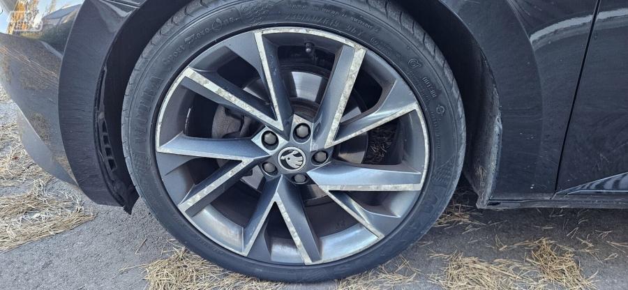 Skoda SuperB 2018 in Klaipeda, with an engine capacity of 2.00 L and mileage of 388 thousand km for 13900 €, photo 20 on AUTOMOTO.COM.LV