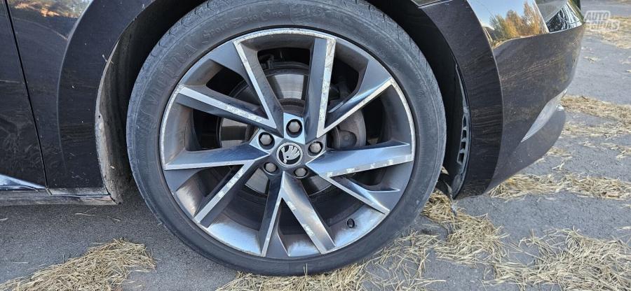 Skoda SuperB 2018 in Klaipeda, with an engine capacity of 2.00 L and mileage of 388 thousand km for 13900 €, photo 22 on AUTOMOTO.COM.LV