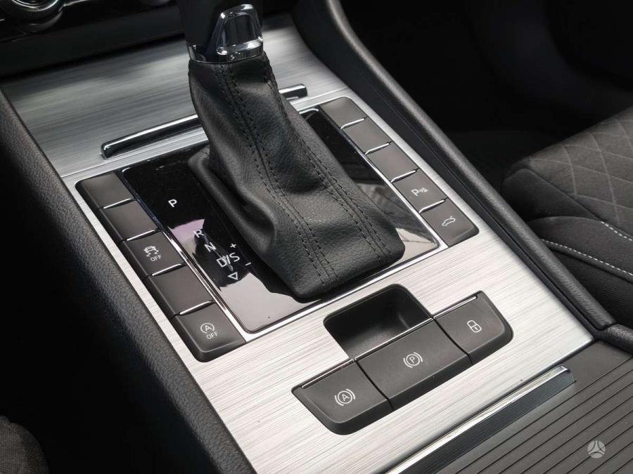 Skoda SuperB 2021 in Kaunas, with an engine capacity of 2.00 L and mileage of 148 thousand km for 19971 €, photo 24 on AUTOMOTO.COM.LV